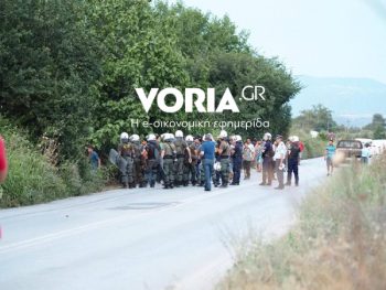 ΘΕΤΙΚΗ ΕΝΕΡΓΕΙΑ: ΛΑΘΡΟΜΕΤΑΝΑΣΤΕΣ ΜΕ ΞΥΛΑ ΚΑΙ ΠΕΤΡΕΣ ΕΠΙΤΕΘΗΚΑΝ ΣΤΟΥΣ ...