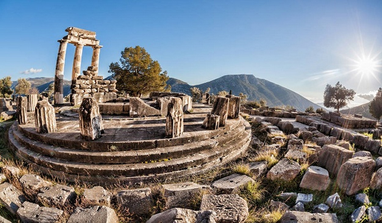 O ΧΡΗΣΜΟΣ ΤΟΥ ΜΑΝΤΕΙΟΥ ΤΩΝ ΔΕΛΦΩΝ
